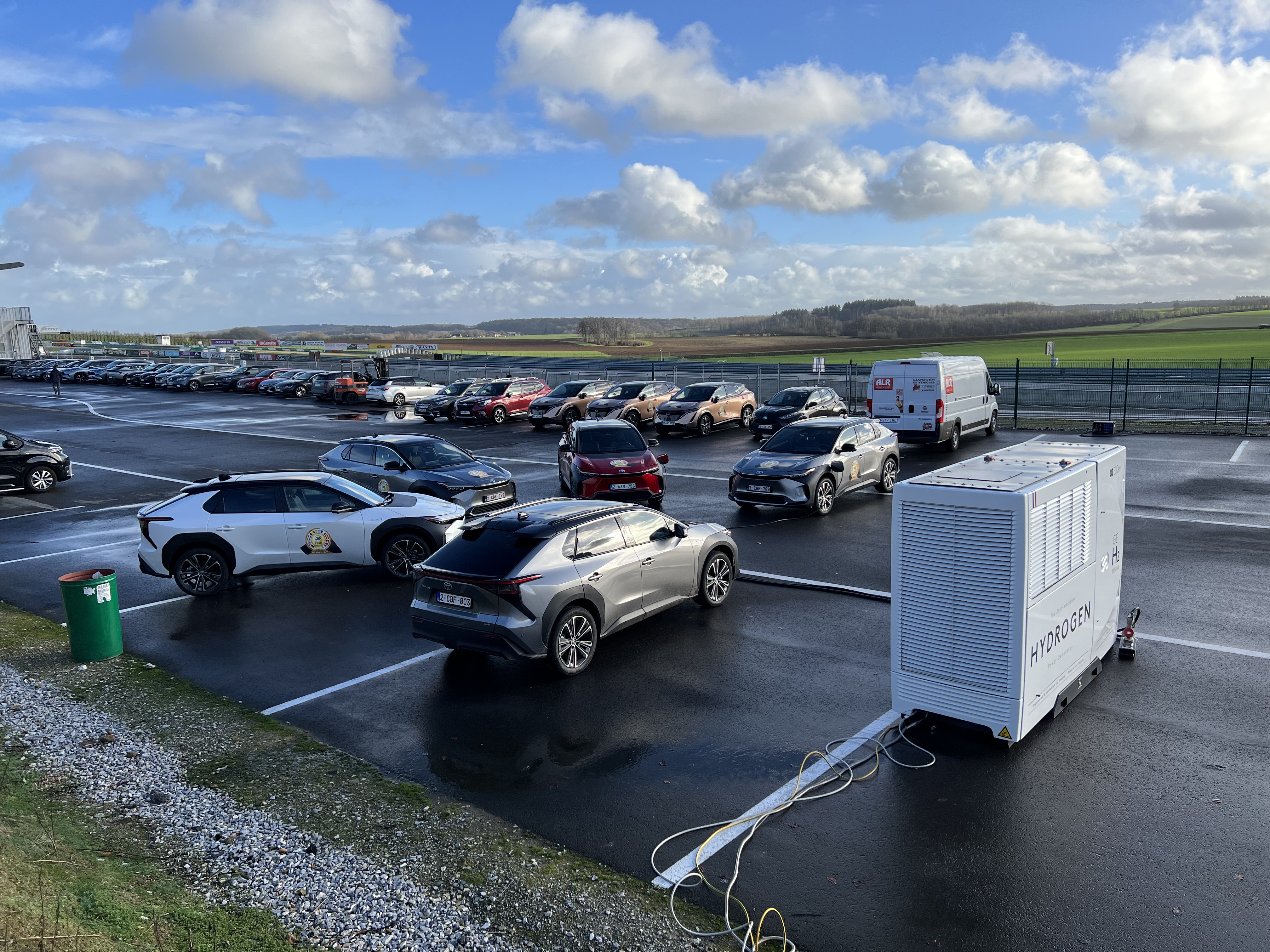 GEH2: Electro-hydrogen power generator and emergency power suply